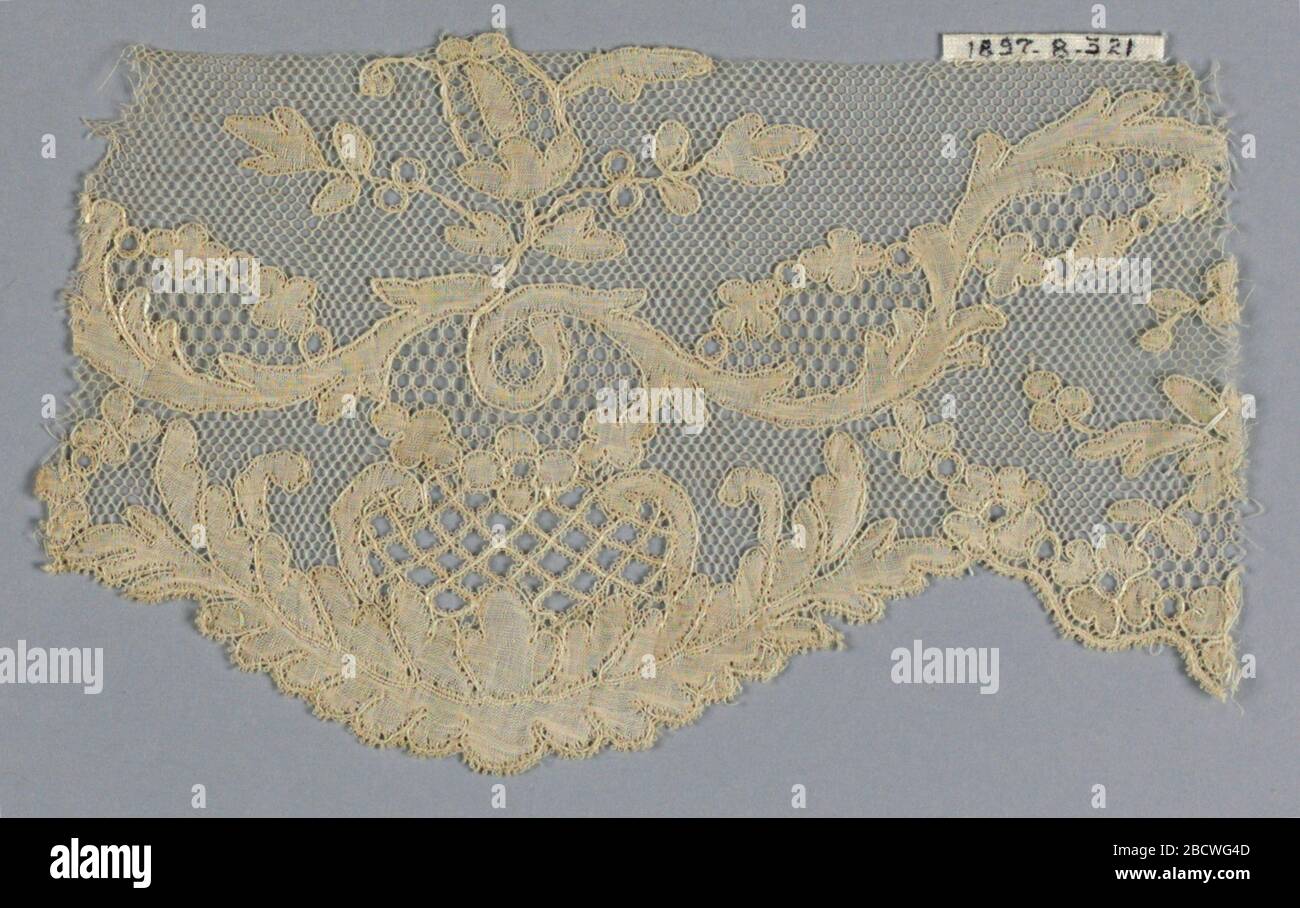 Lille style bobbin lace hi-res stock photography and images - Alamy