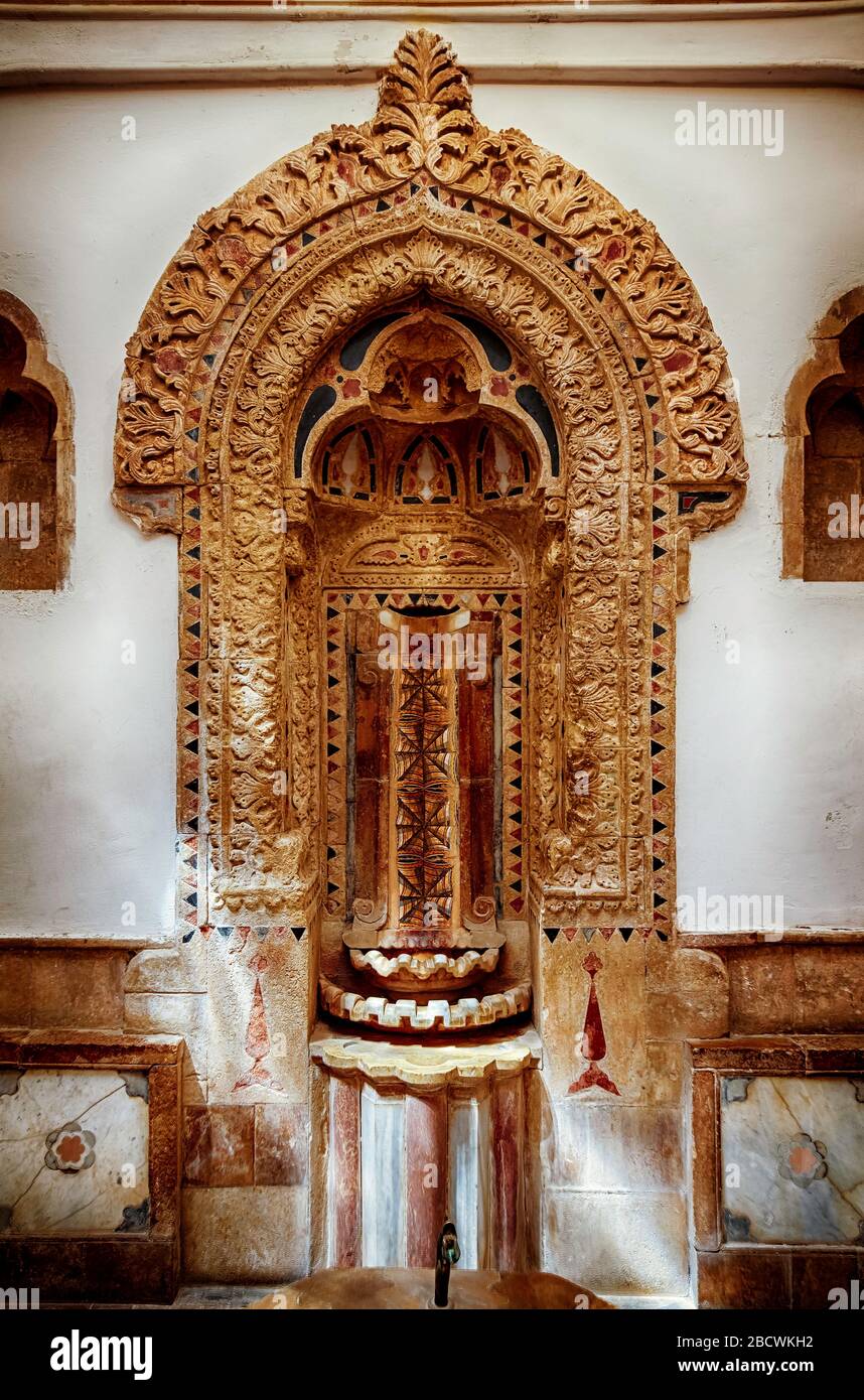 Artwork on wall of the hammer (Turkish bath), Beiteddine Palace ...