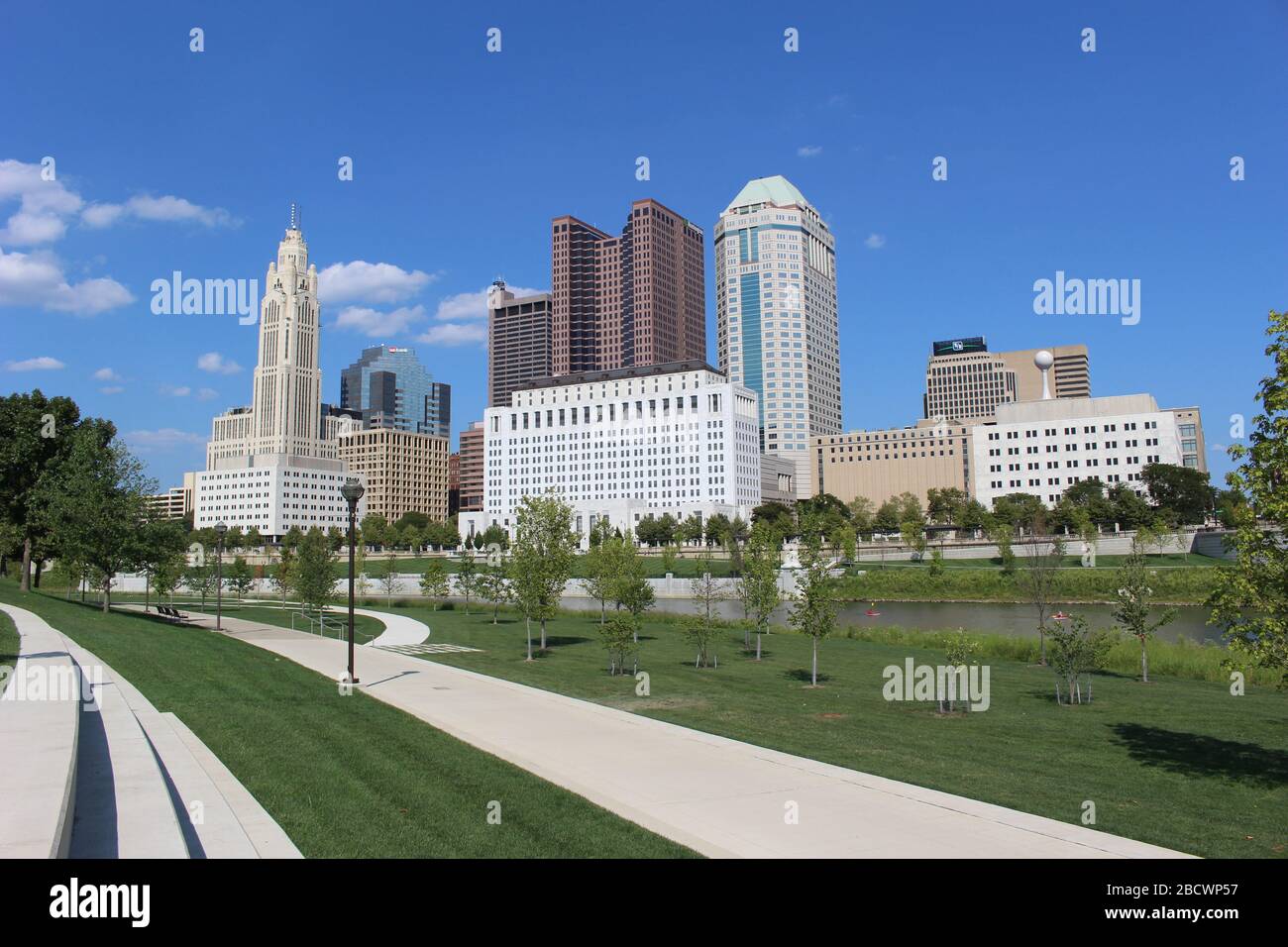 Alexander park Downtown Columbus Ohio green landscape with green trees ...
