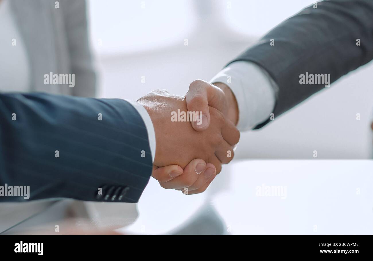 confident handshake of business partners Stock Photo - Alamy