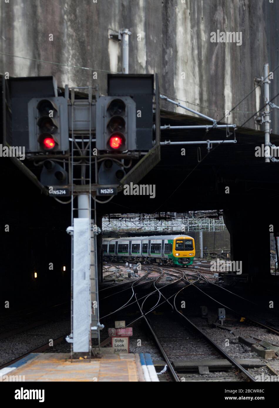 West Midlands Railway class 323 323243 arriving at Birmingham New ...