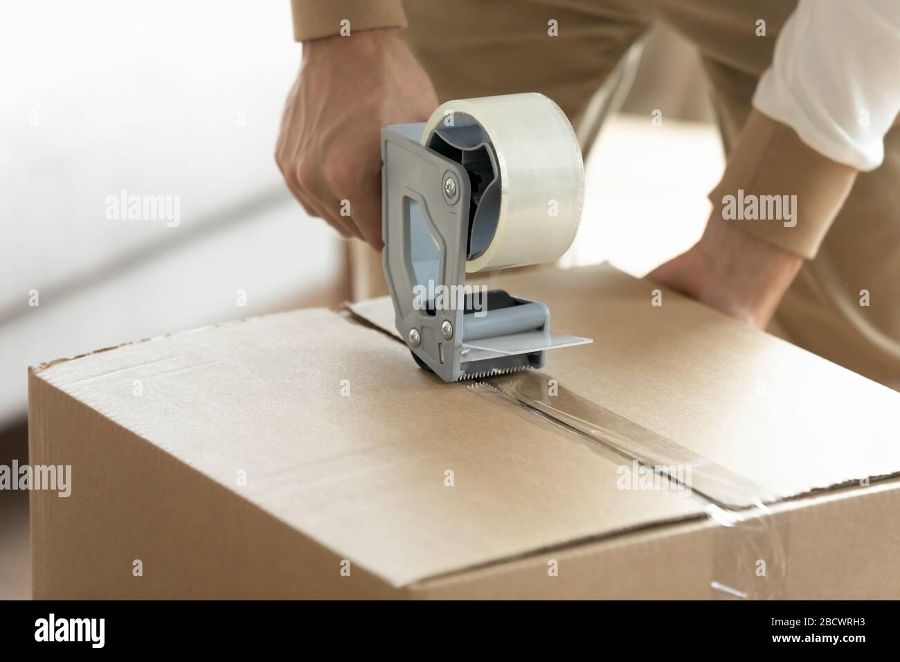 Cardboard box removal hi-res stock photography and images - Alamy