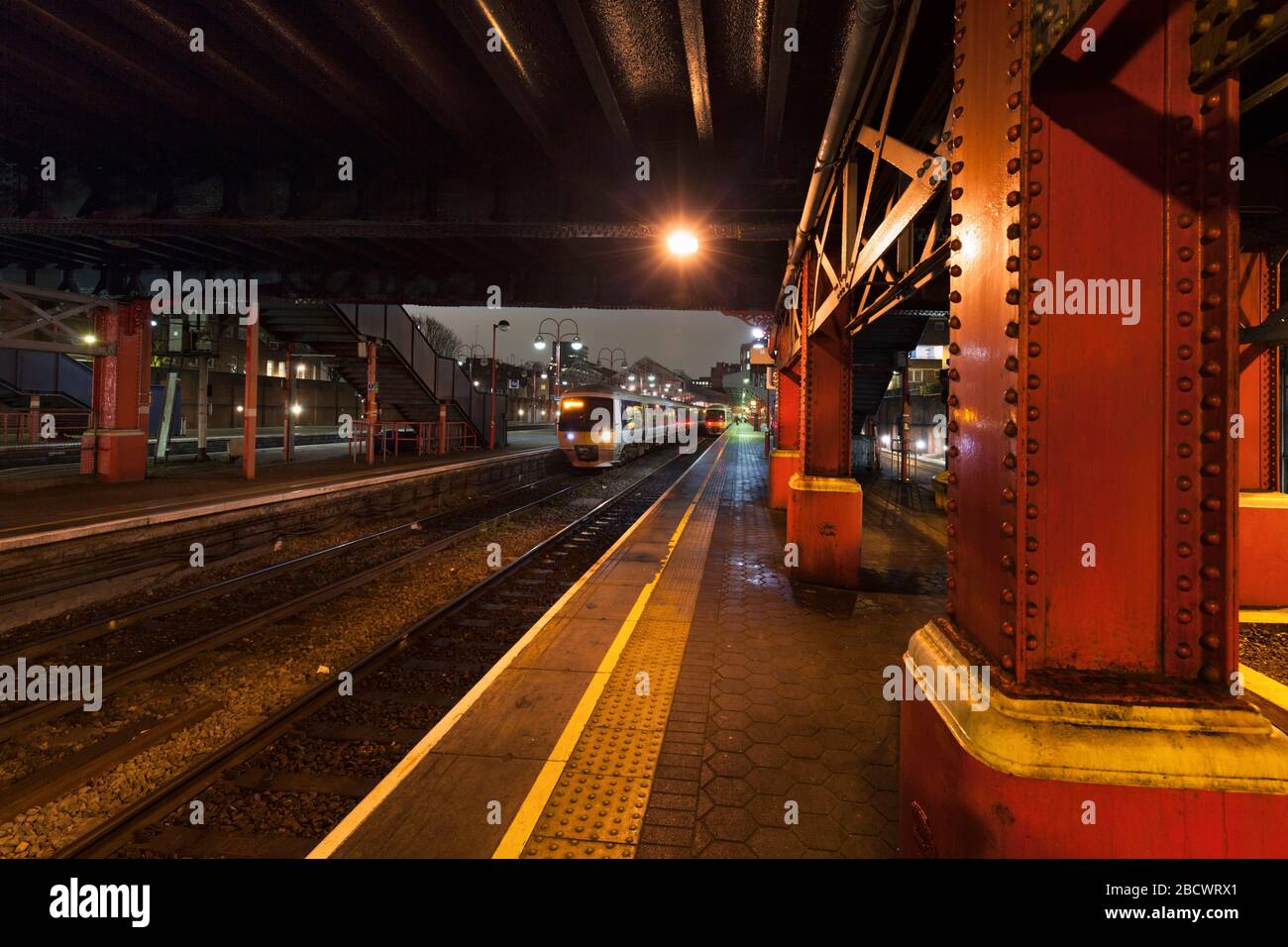 Chiltern railways class 165 train 165022 waiting at London Marylebone ...
