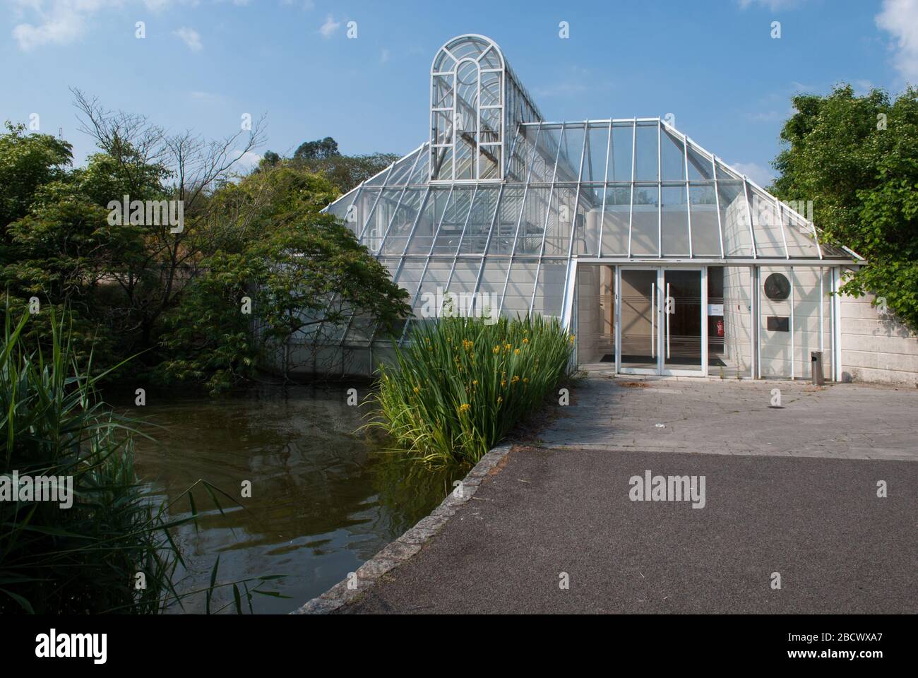 Sir Joseph Banks Building Glasshouse Conservatory Greenhouse Sun Dial ...