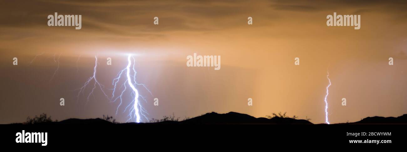 Microburst hi-res stock photography and images - Alamy