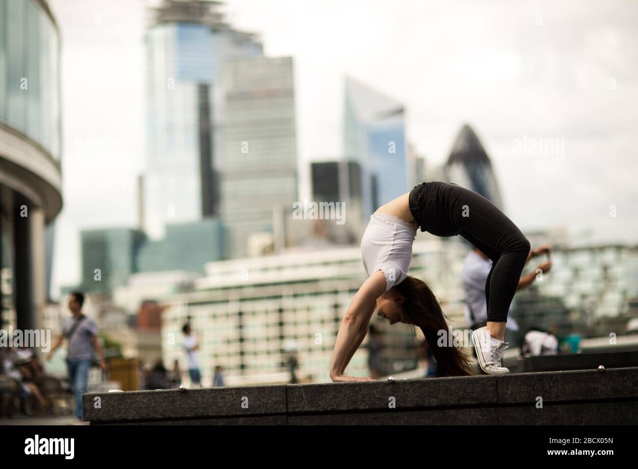 Back bend hi-res stock photography and images - Alamy