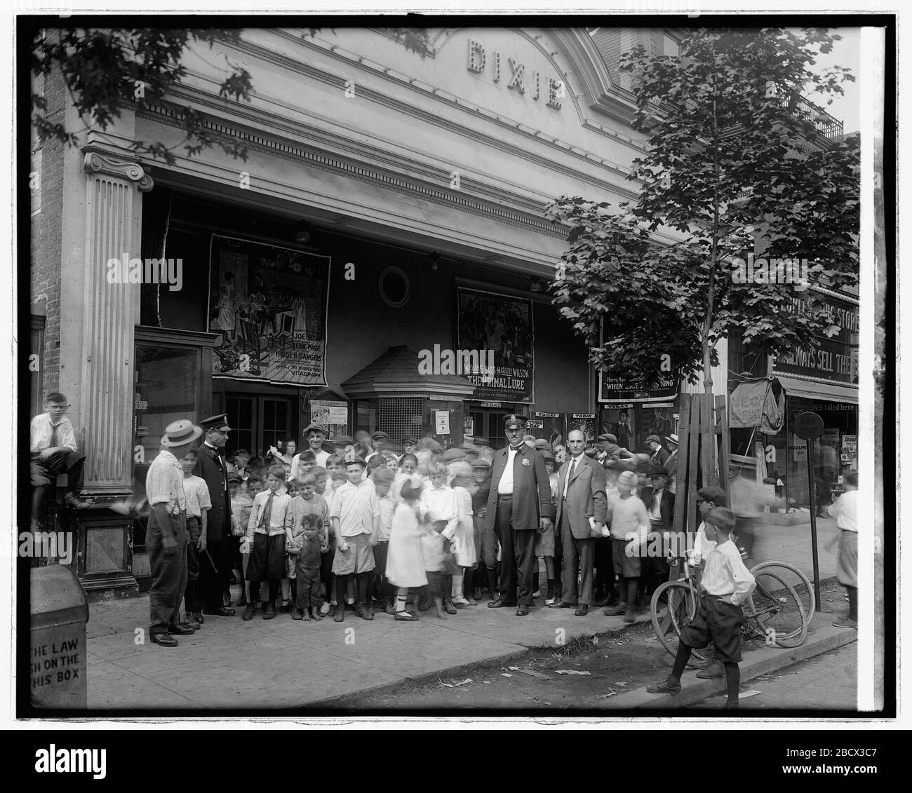 The dixie company hi-res stock photography and images - Alamy