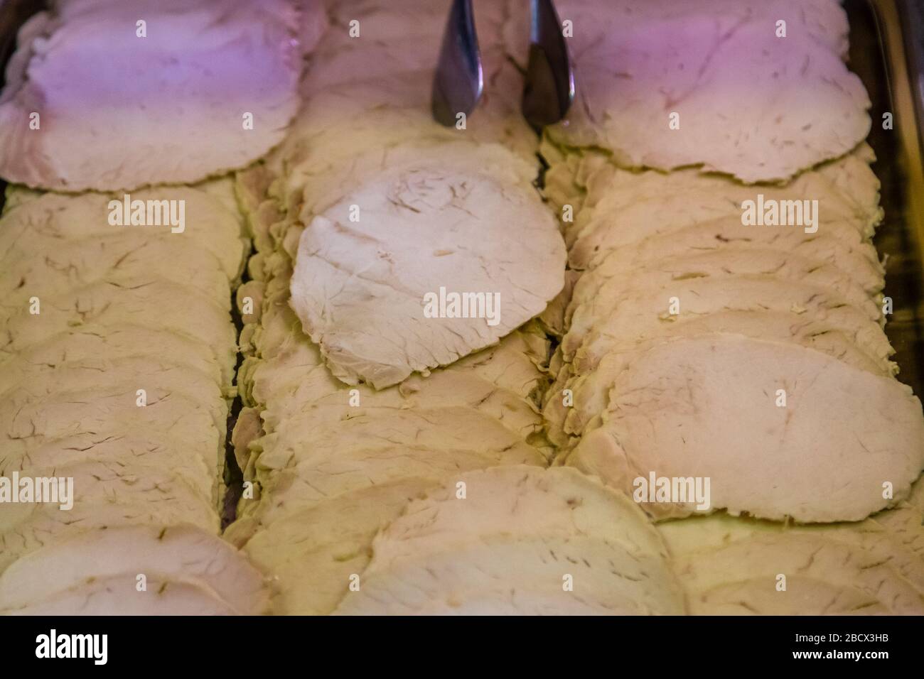Slices cold roast beef hi-res stock photography and images - Alamy