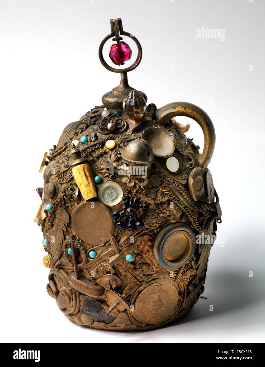 Memory Jug with Finial. Some memory jars may have come from African ...