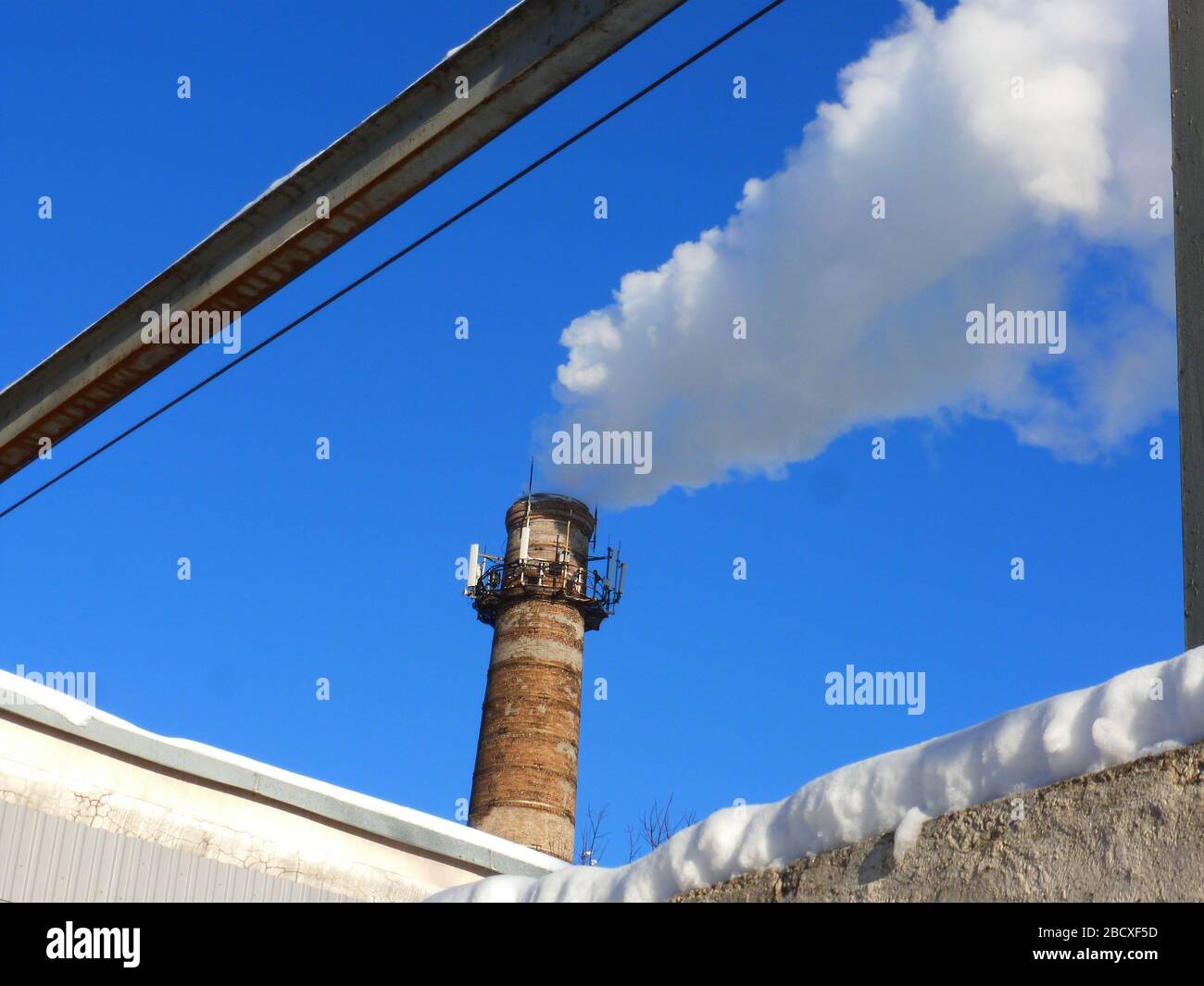 Belching pollution from factory hi-res stock photography and images - Alamy