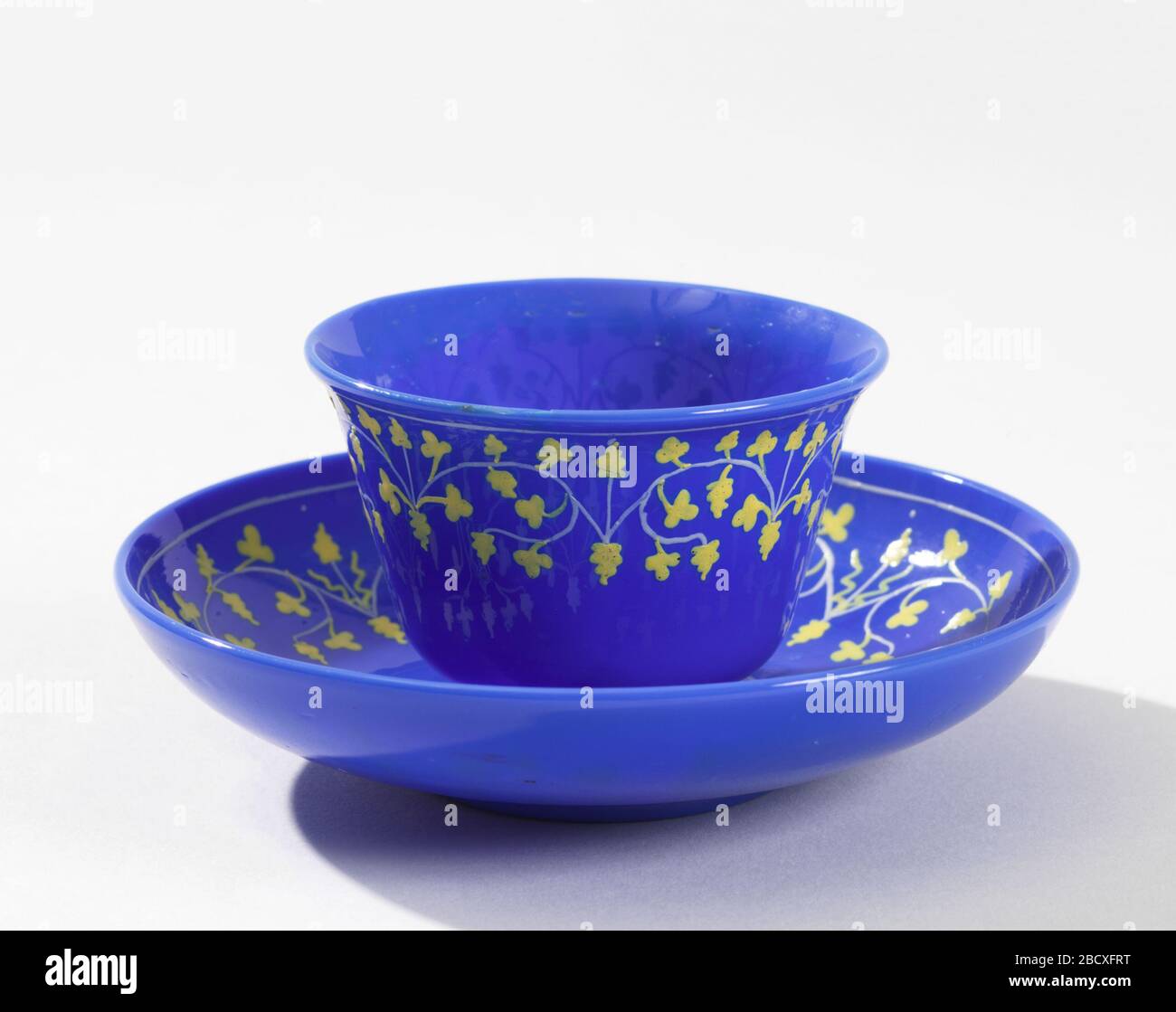 Opaque glass hi-res stock photography and images - Alamy