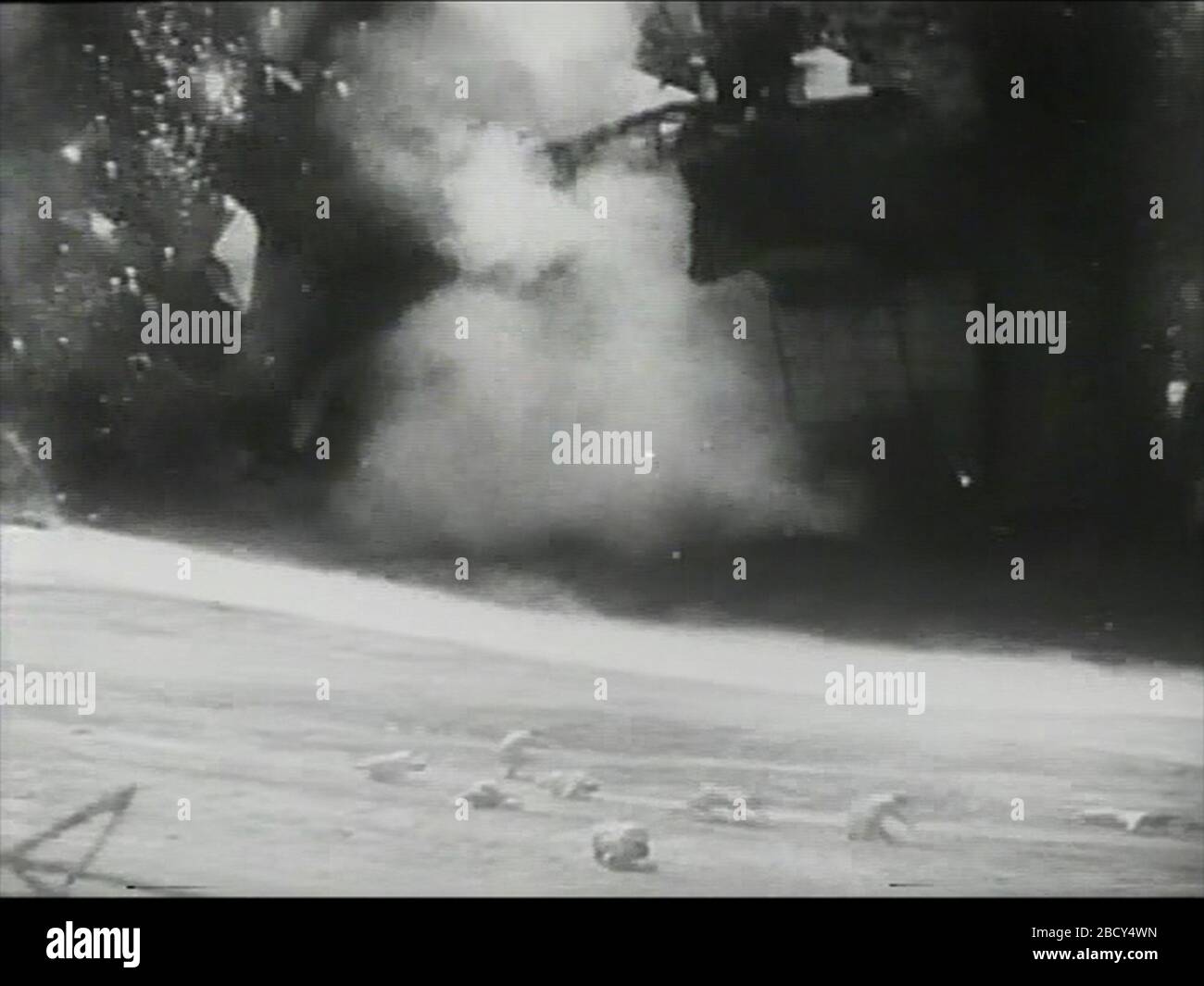 Air raid scene hi-res stock photography and images - Alamy