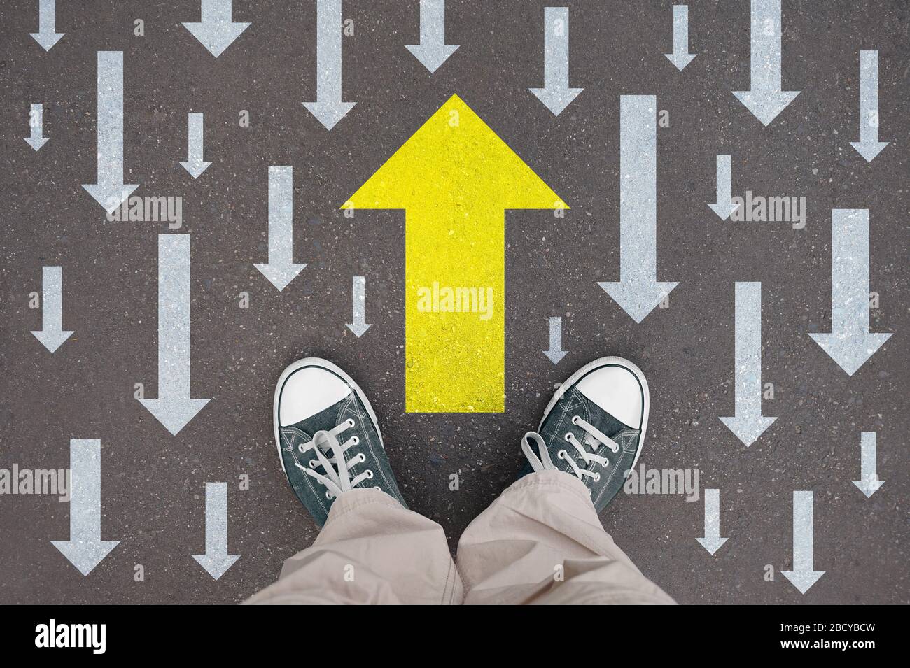 Go straight direction hi-res stock photography and images - Alamy
