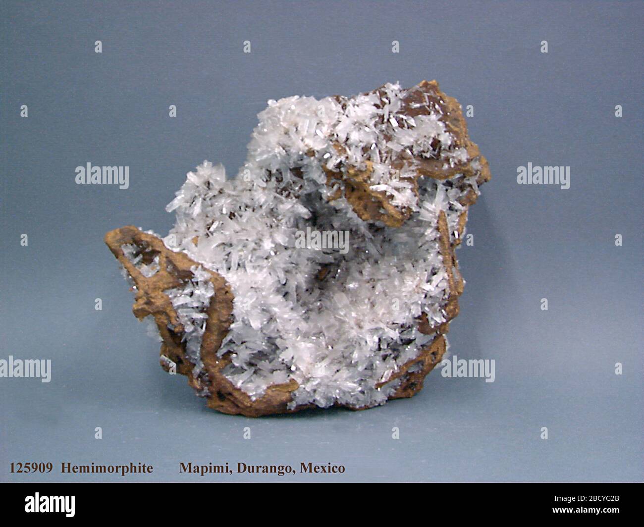 Hemimorphite hi-res stock photography and images - Alamy