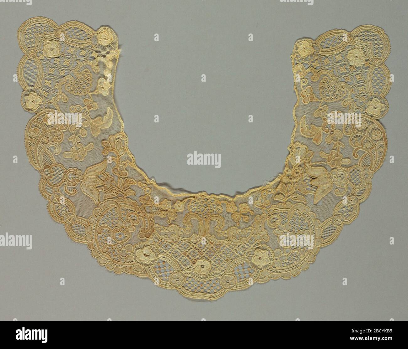 Collar. Research in ProgressRound collar of natural colored linen lace ...