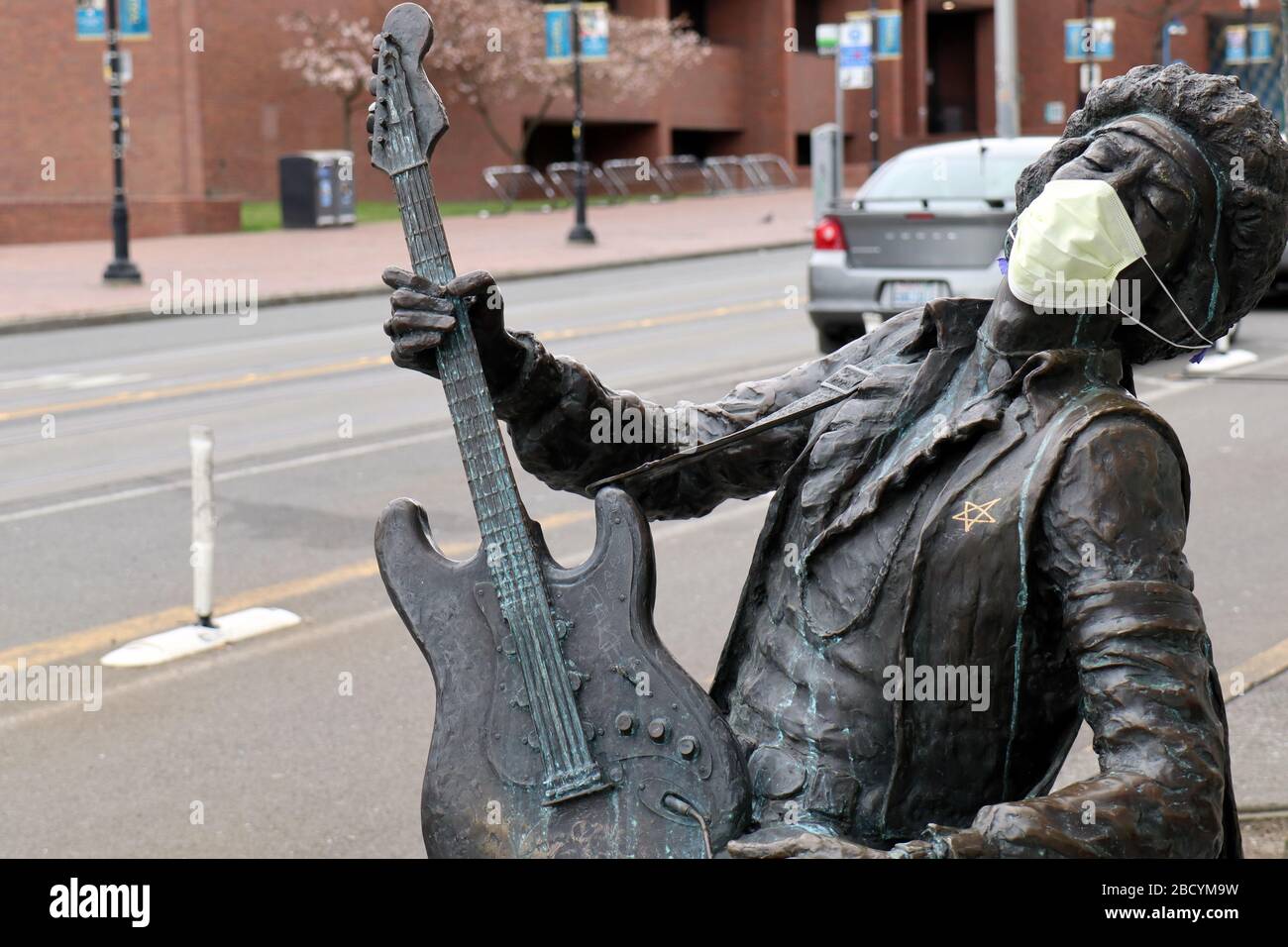 Seattle, United States. 06th Apr, 2020. The Daryl Smith sculpture "The ...