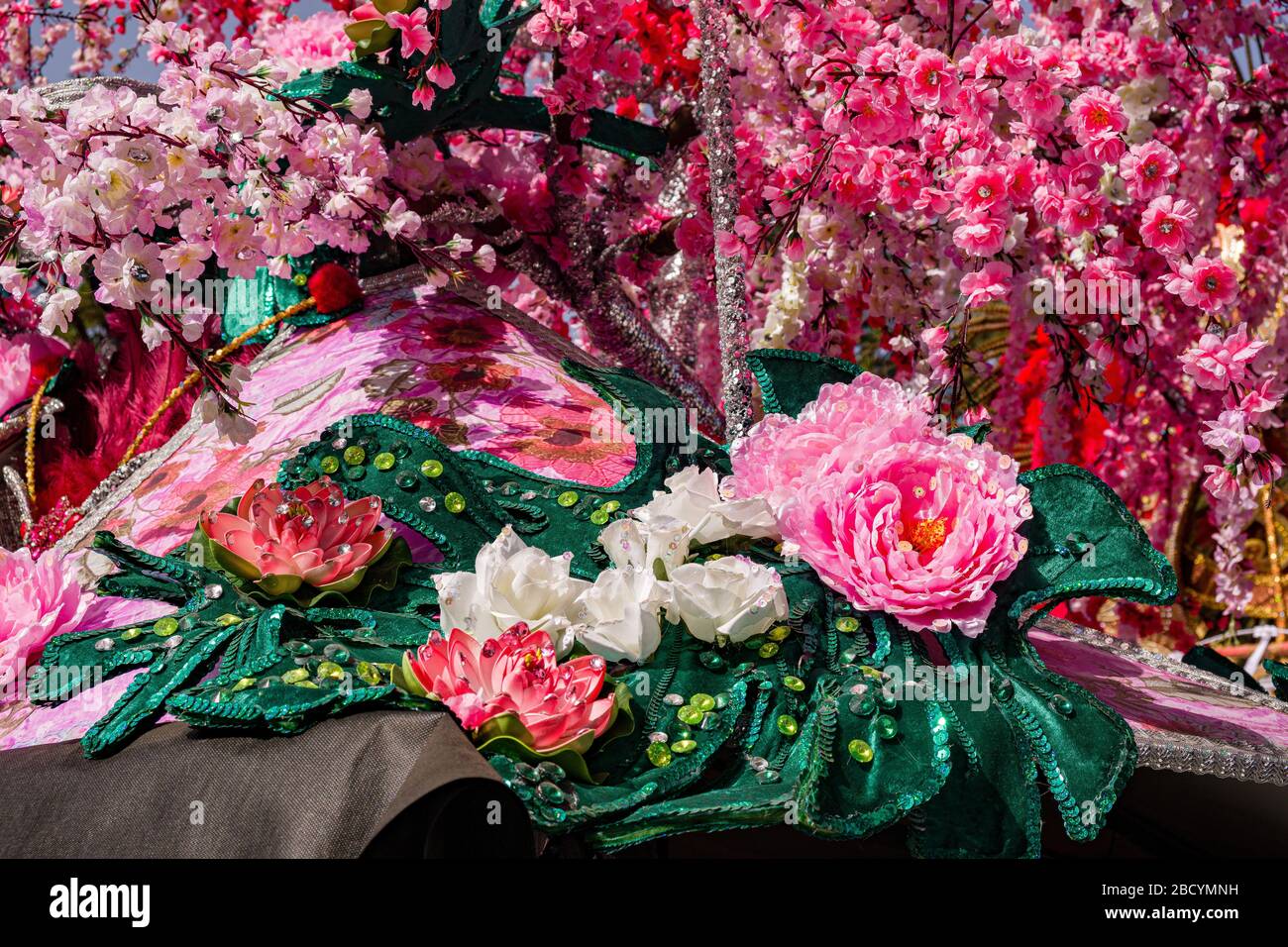 Colorful details of the lady-in-waiting's costumes during the Big ...