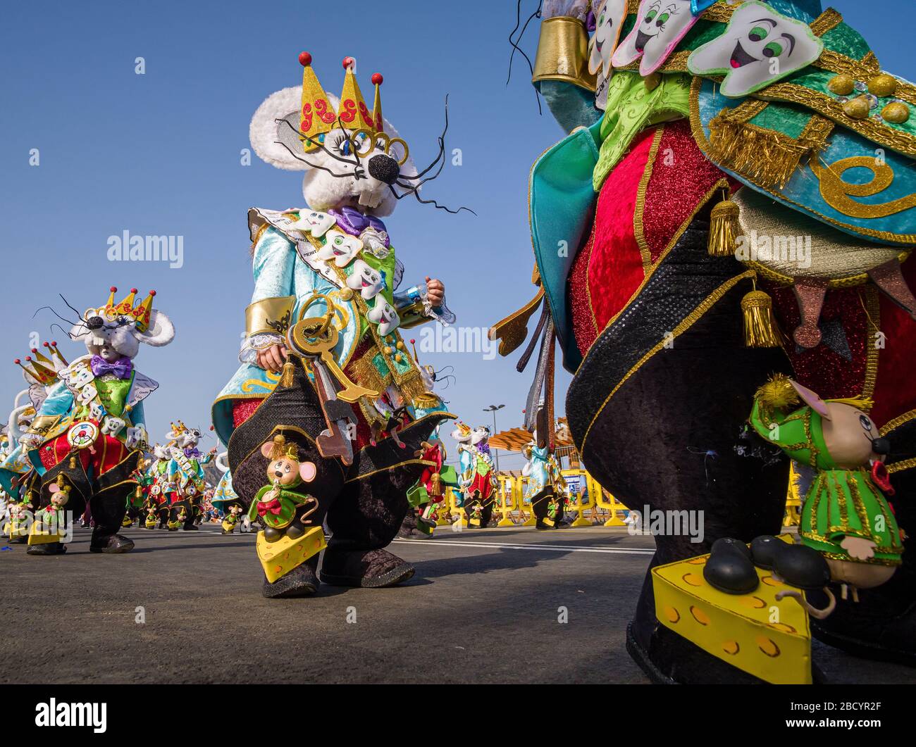 Beautifully dressed dancers, presenting their costumes during the Big ...