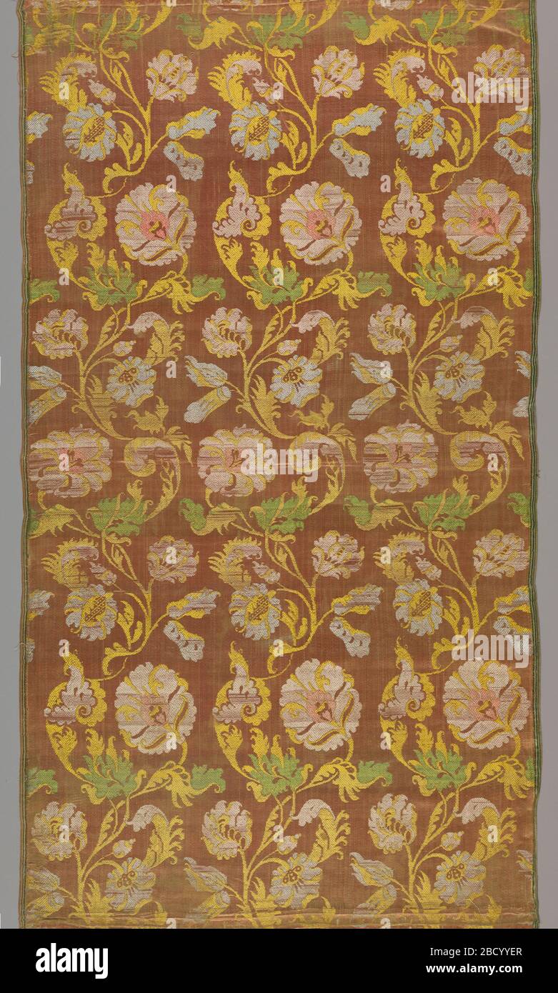 Rococo floral pattern hi-res stock photography and images - Alamy