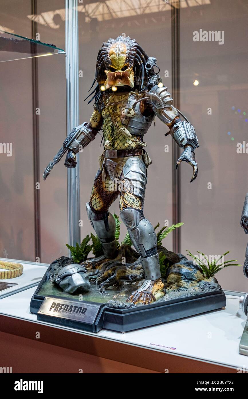 Predator film toy hi-res stock photography and images - Alamy