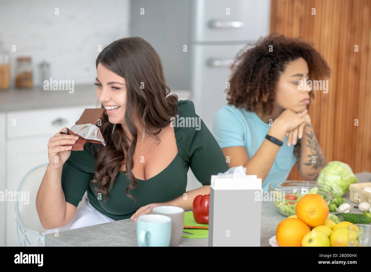 Proper chocolate hi-res stock photography and images - Alamy