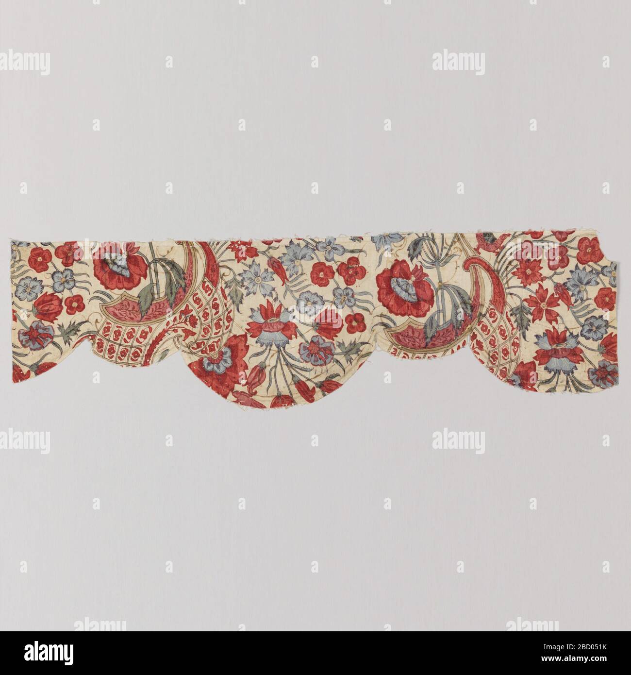 Rococo scrolls hi-res stock photography and images - Alamy