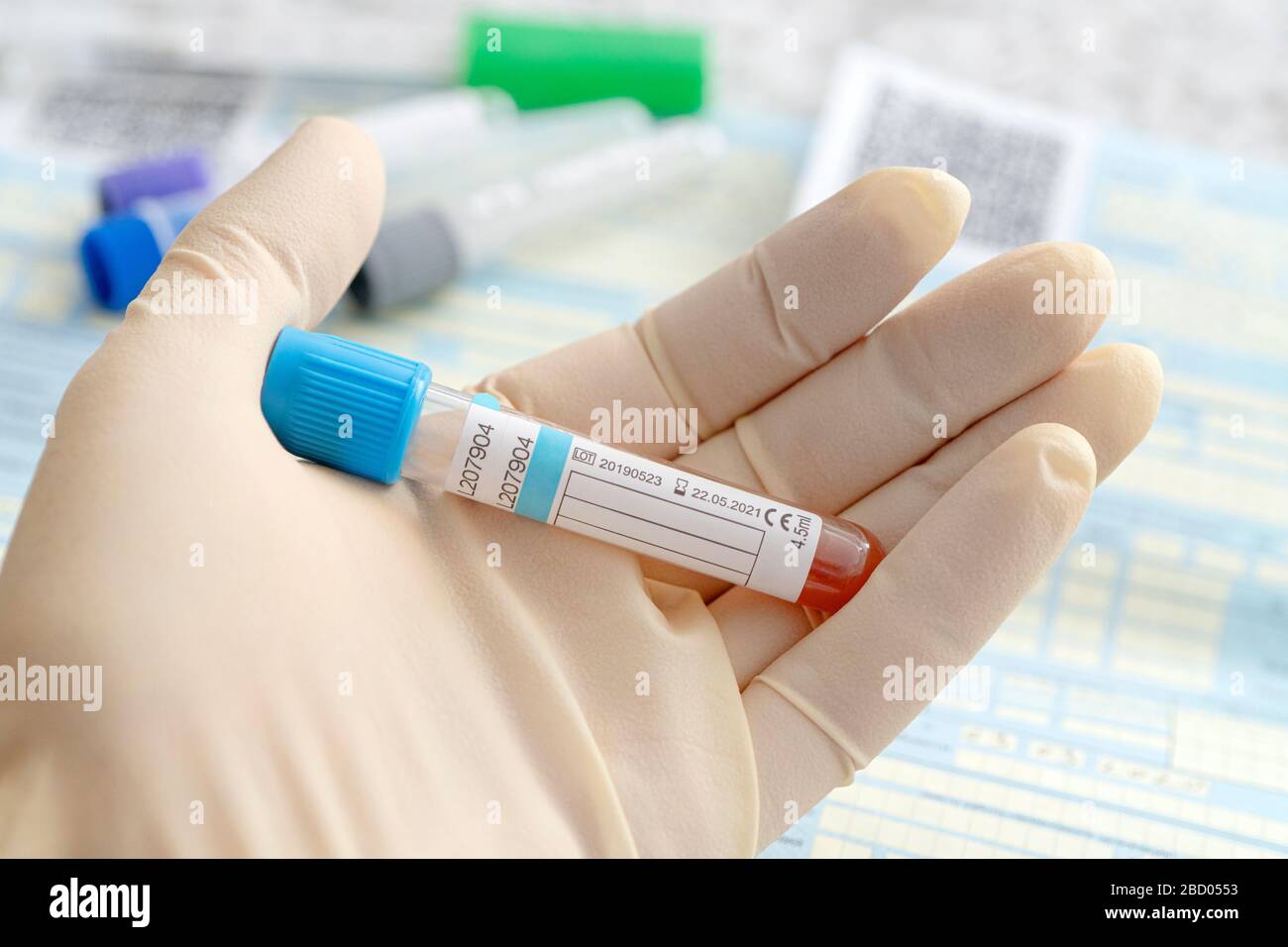 Empty tube hi-res stock photography and images - Alamy