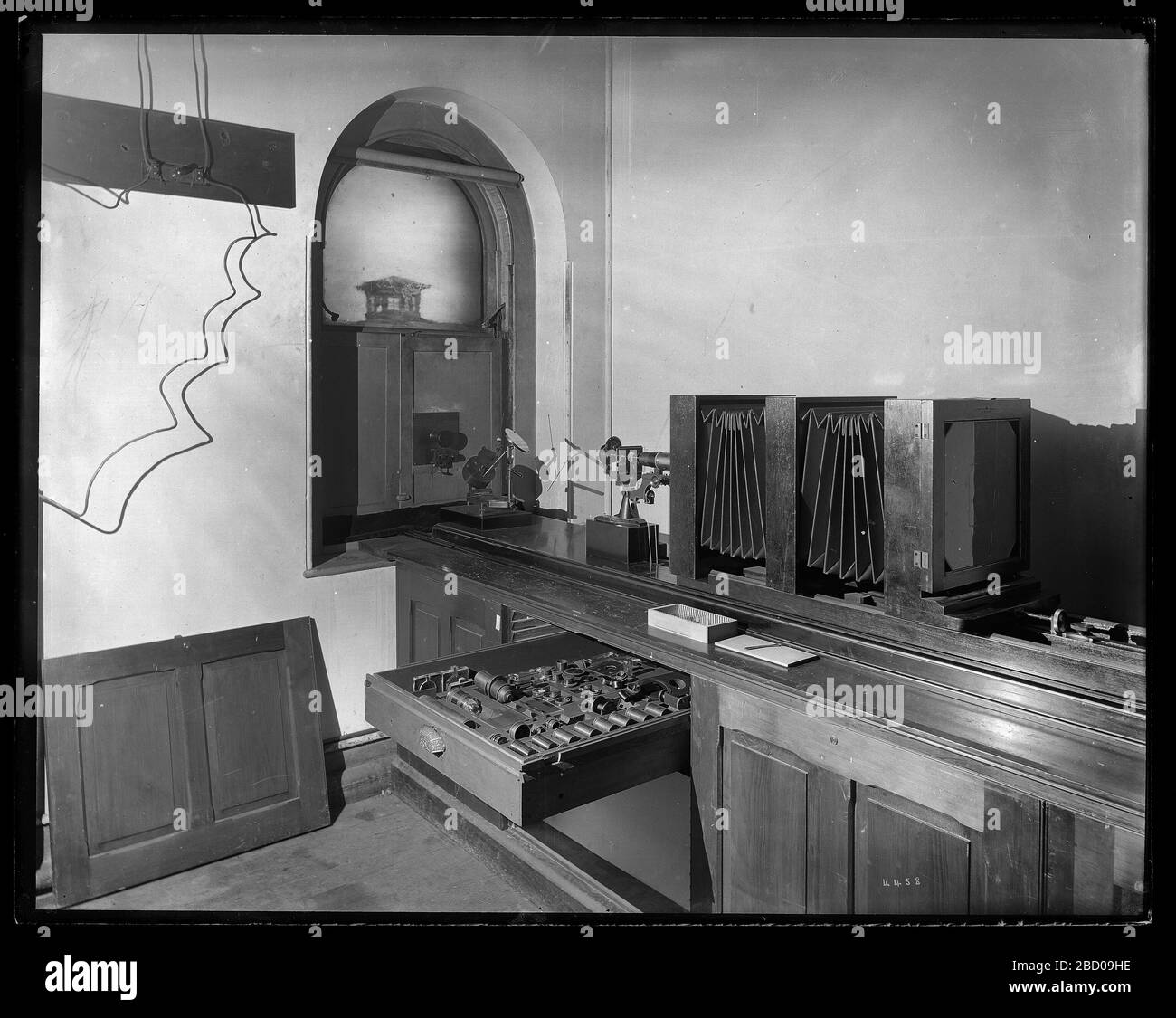 Photographic laboratory hi-res stock photography and images - Alamy