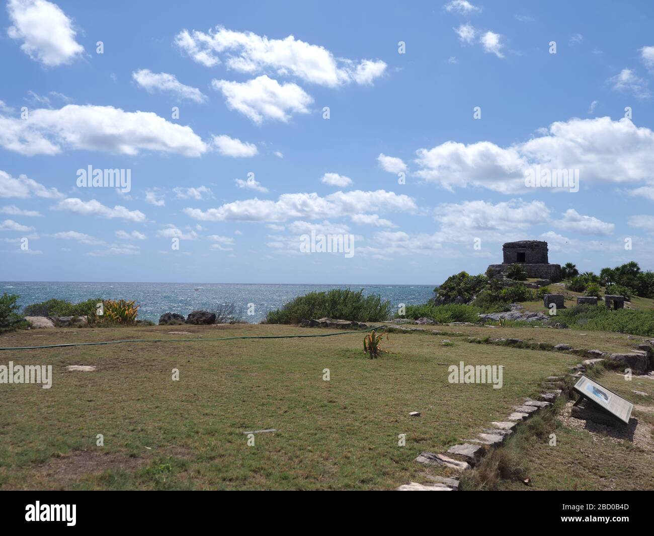 Tulum archaeological zone hi-res stock photography and images - Alamy