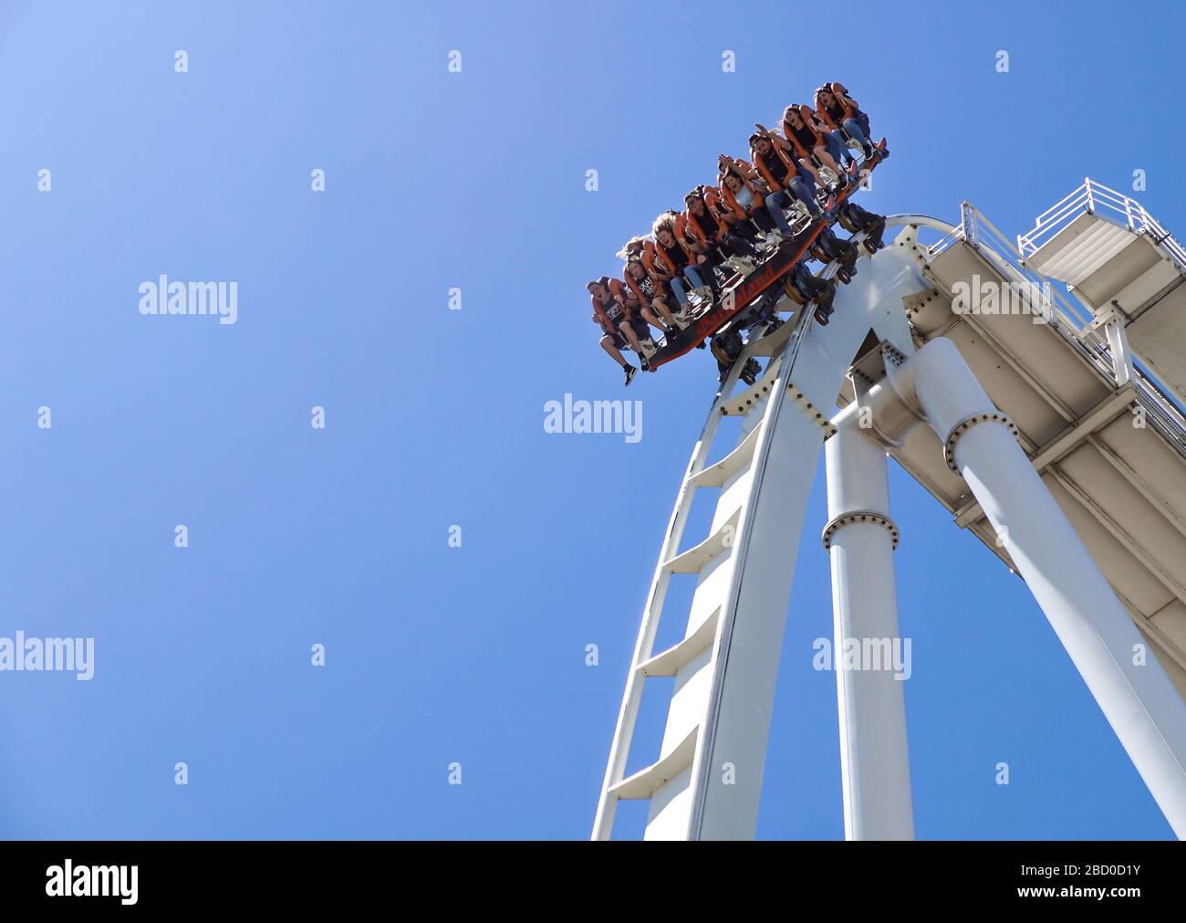 Screaming young people hi-res stock photography and images - Alamy