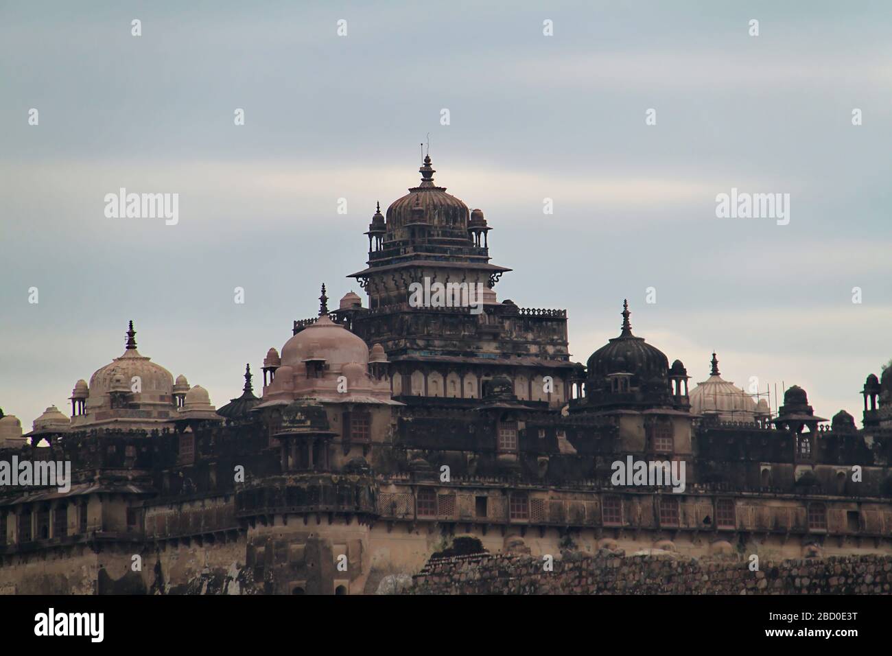 Orchha Fort Complex, Madhya Pradesh, India Stock Photo - Alamy