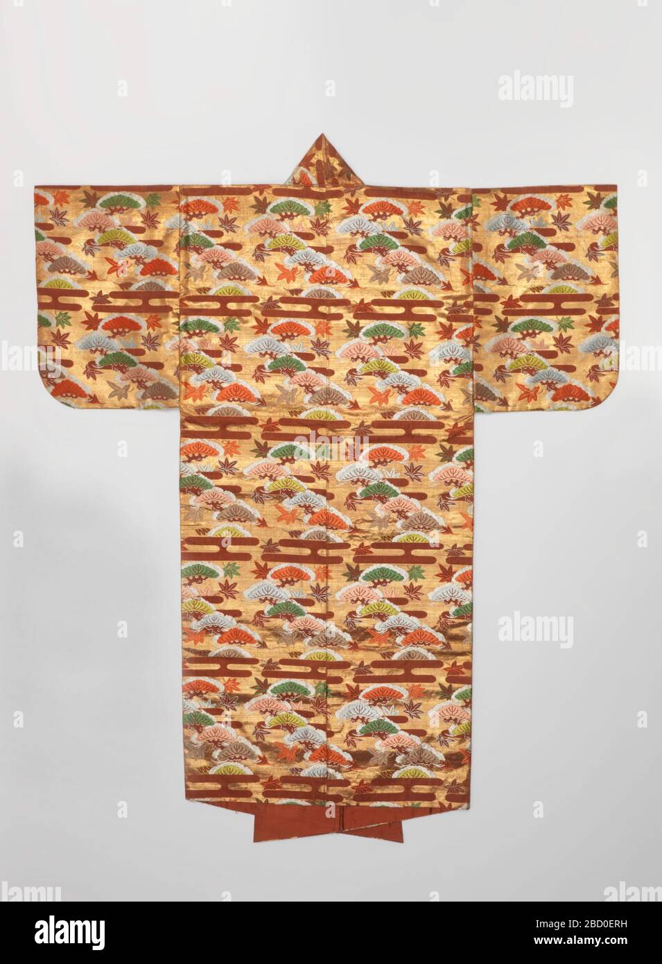 Noh robe design hi-res stock photography and images - Alamy