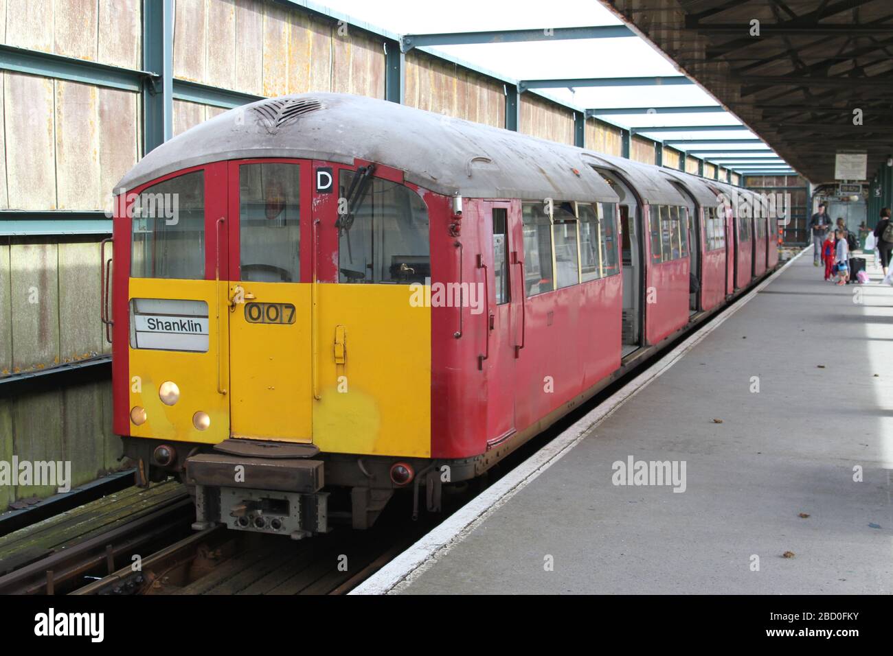 Class 483 train on the isle of wight railway hi-res stock photography ...