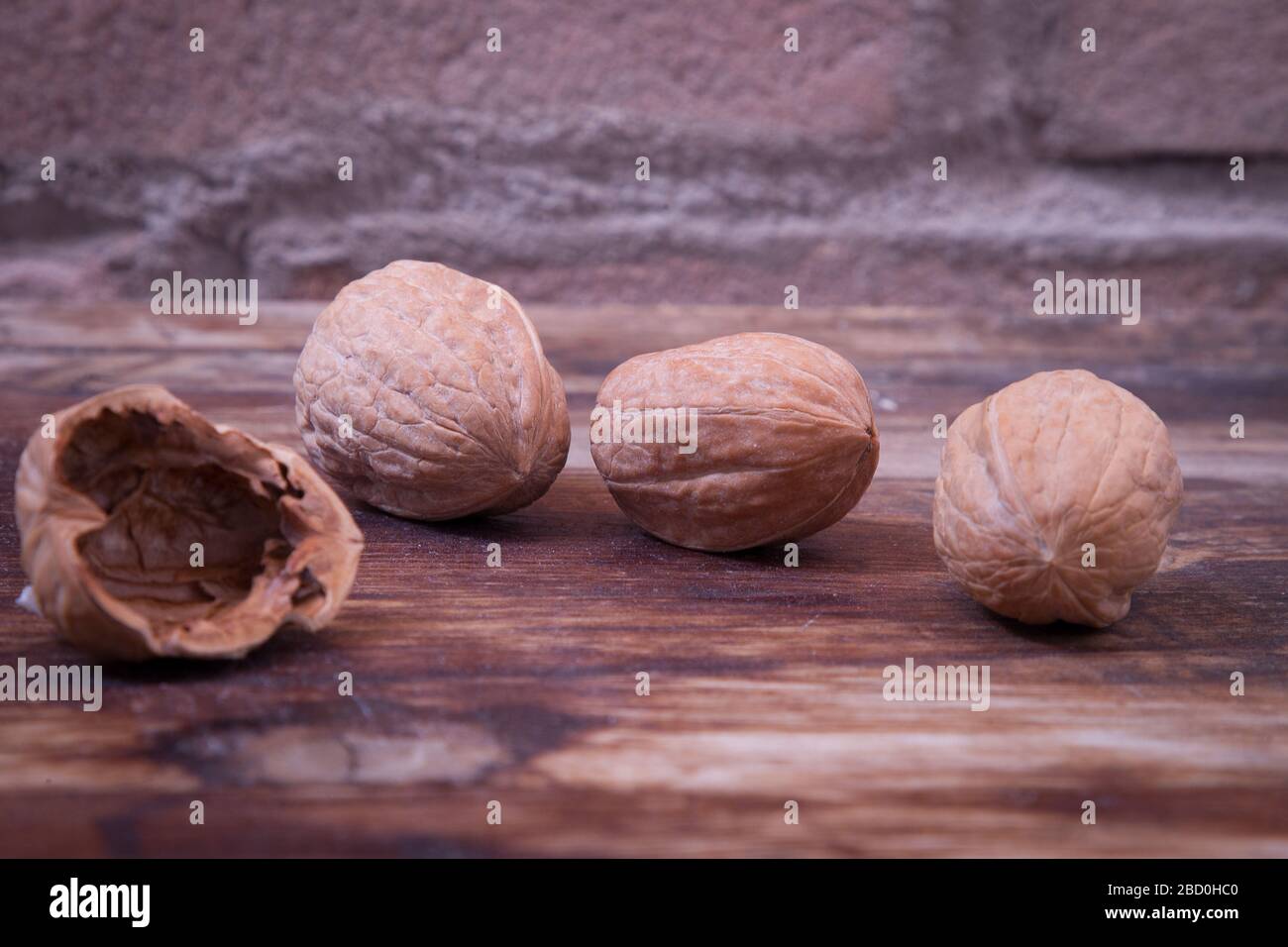 nuts with shell and without Stock Photo - Alamy