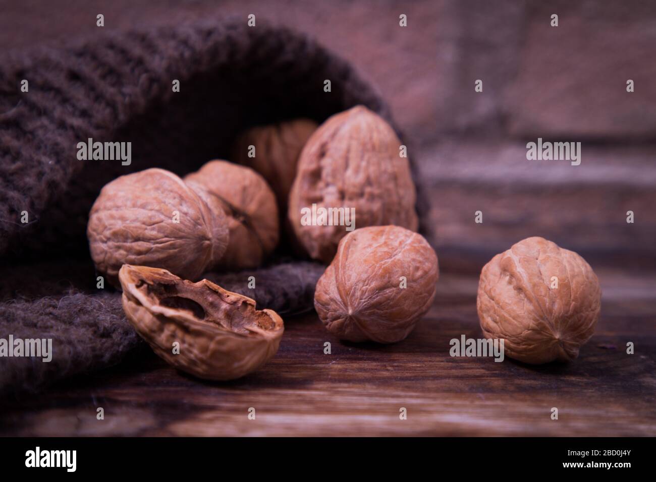 nuts with shell and without Stock Photo - Alamy