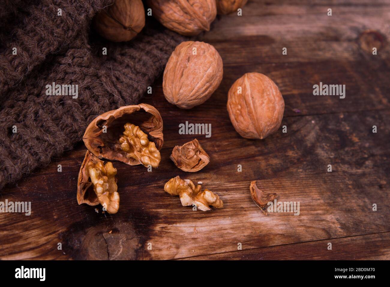 nuts with shell and without Stock Photo - Alamy
