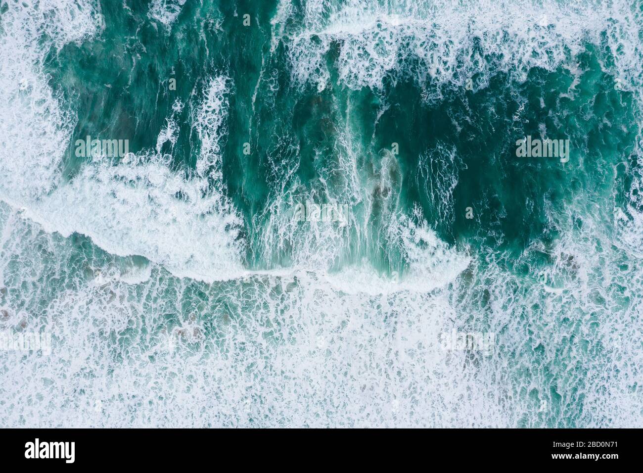 Emerald ocean hi-res stock photography and images - Alamy