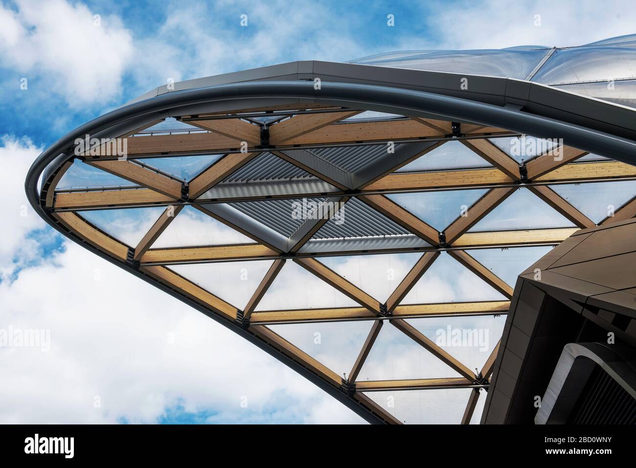 Opening Day Canary Wharf Crossrail Station - landscape design by ...