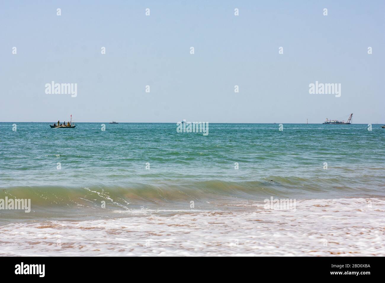 Karachi beach fishing hi-res stock photography and images - Alamy