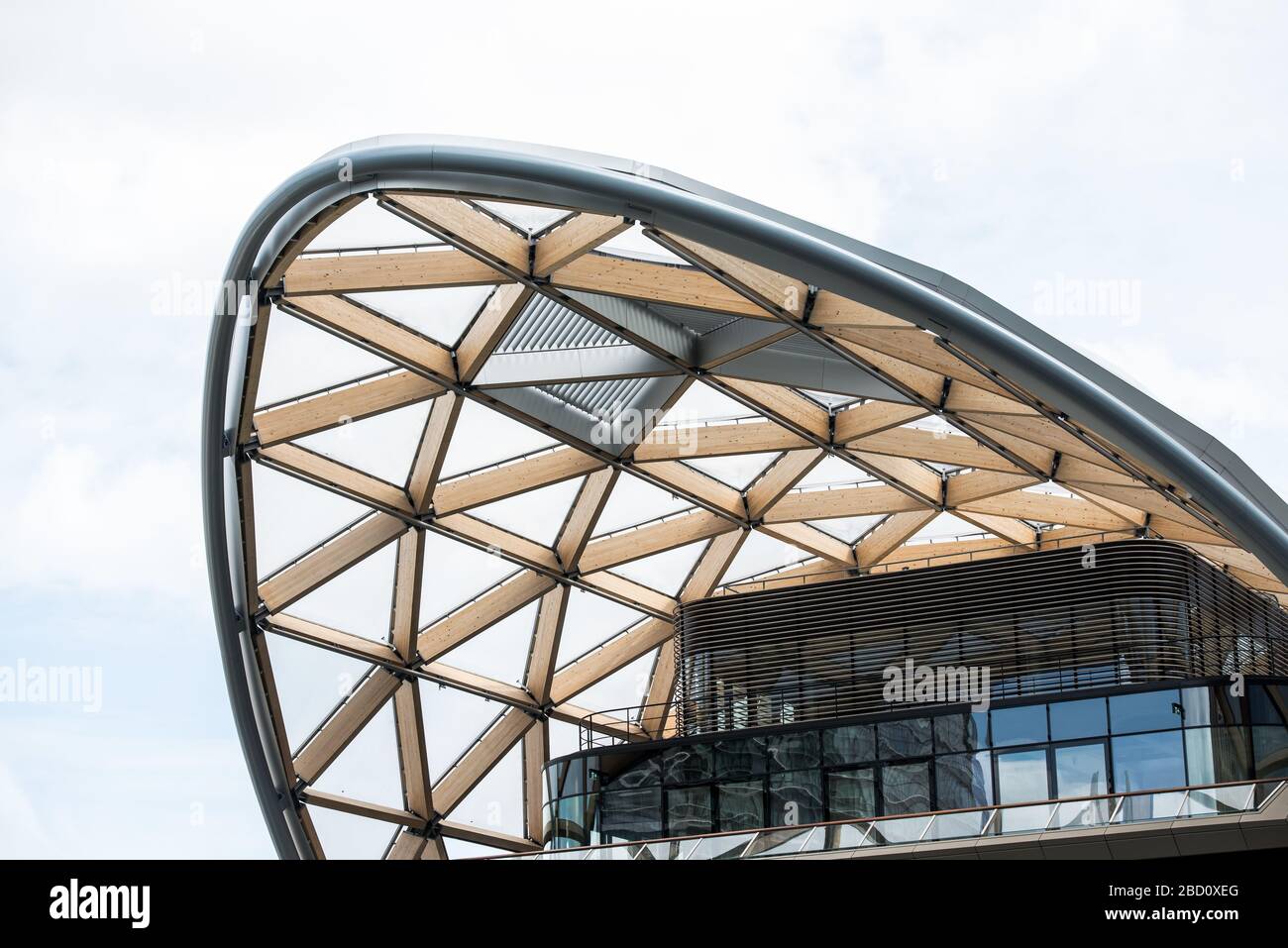 Opening Day Canary Wharf Crossrail Station - landscape design by ...