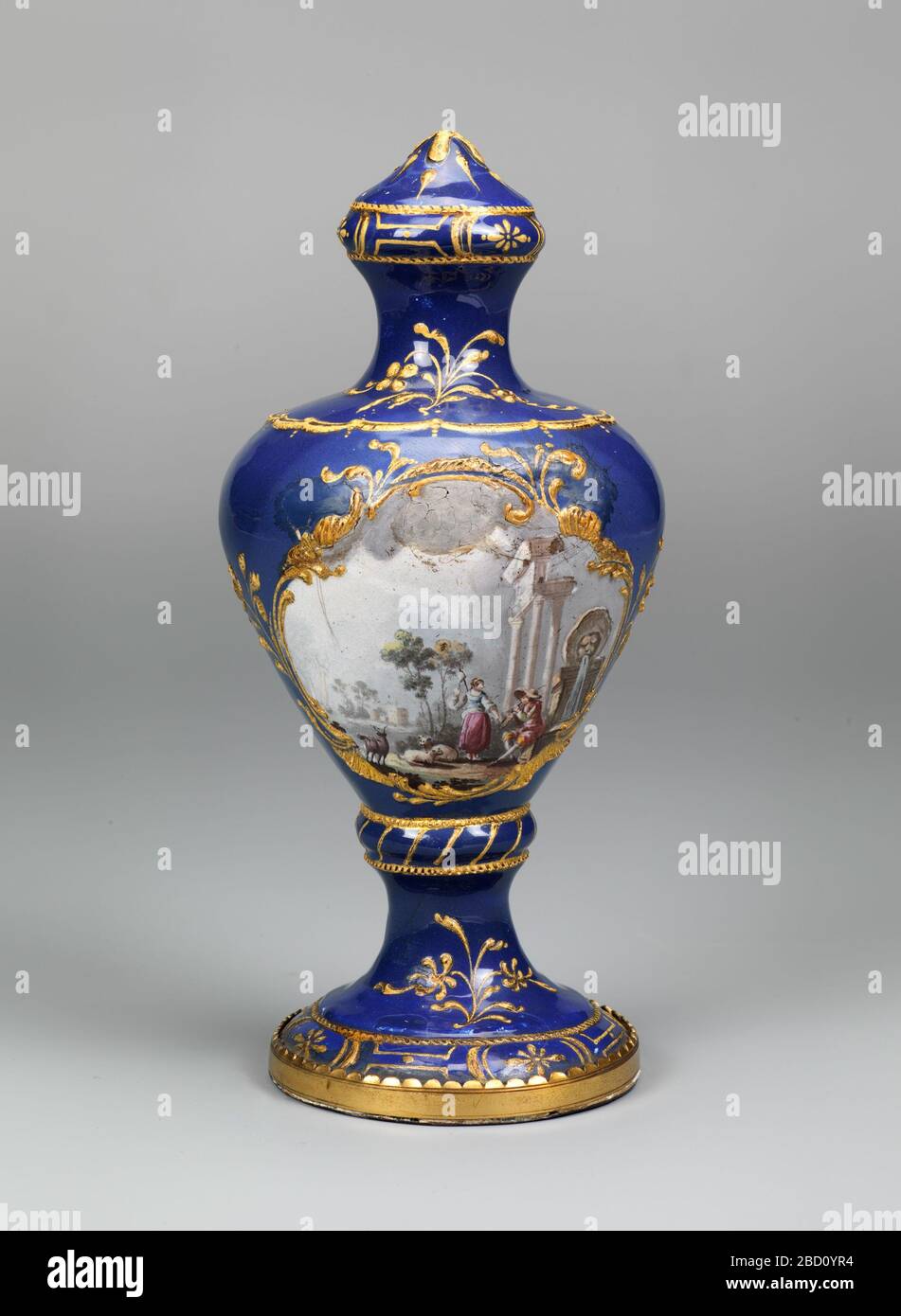 Garniture hi-res stock photography and images - Alamy