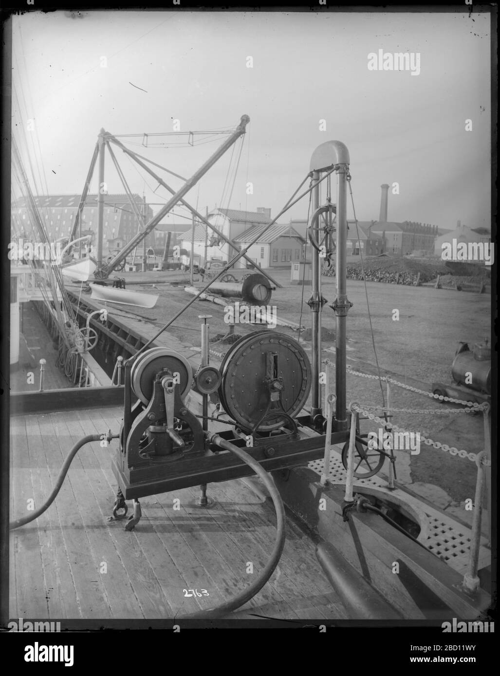 Science history images depth hi-res stock photography and images - Alamy