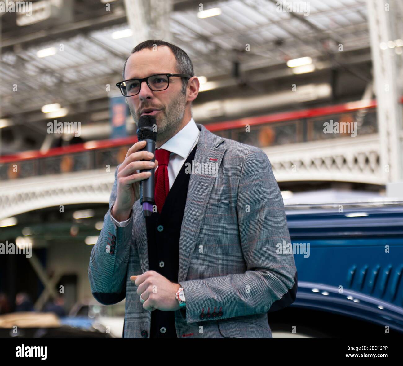 Car stories stage hi-res stock photography and images - Alamy