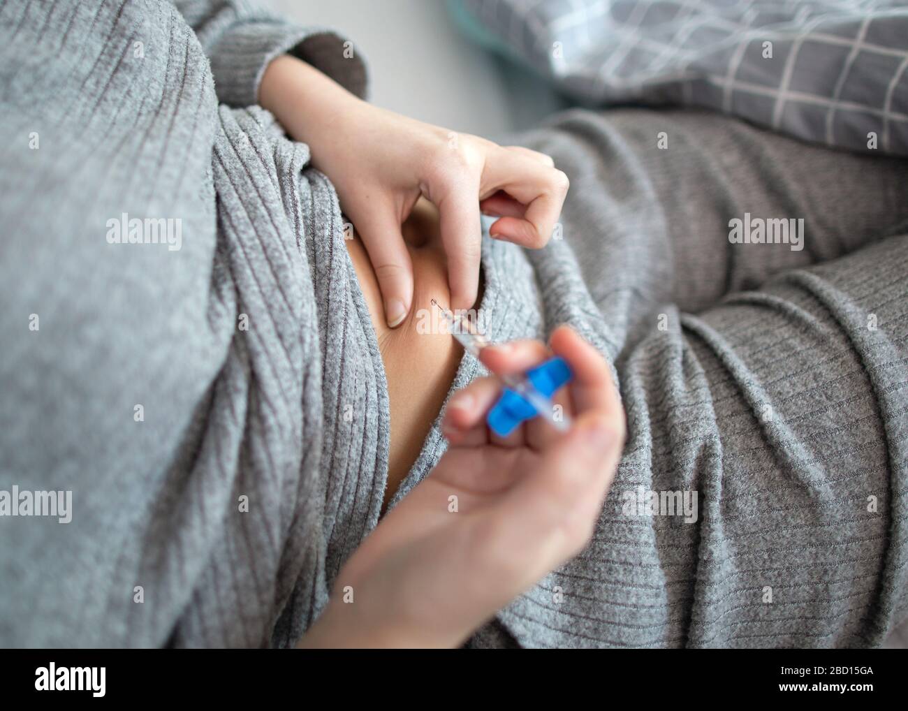 Medical diabetes insulin syringe injection shot Stock Photo - Alamy