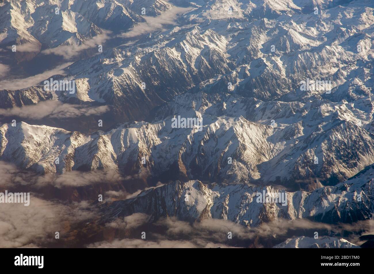 Haute pyrenees snow hi-res stock photography and images - Alamy
