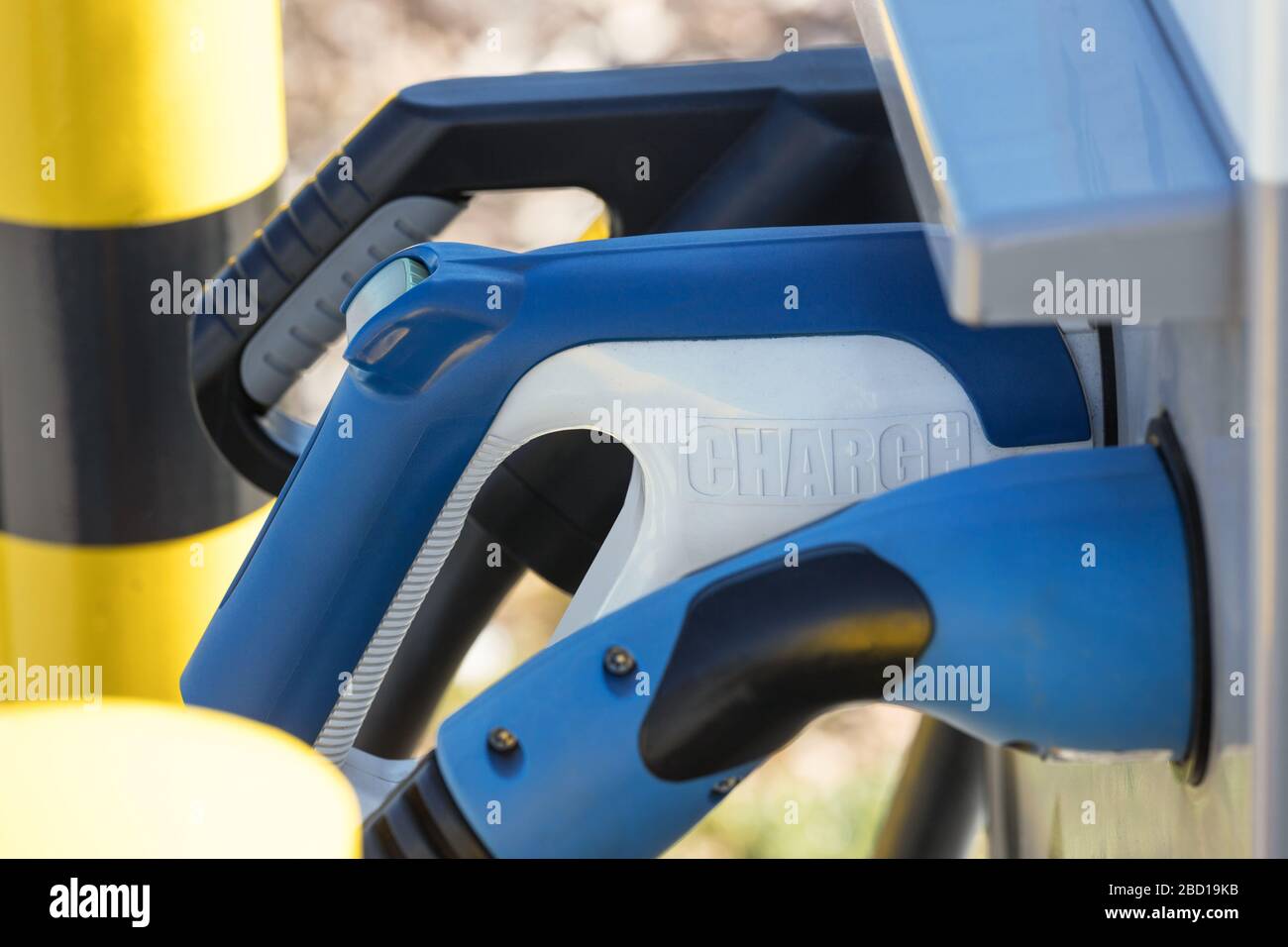 Charging column hi-res stock photography and images - Alamy