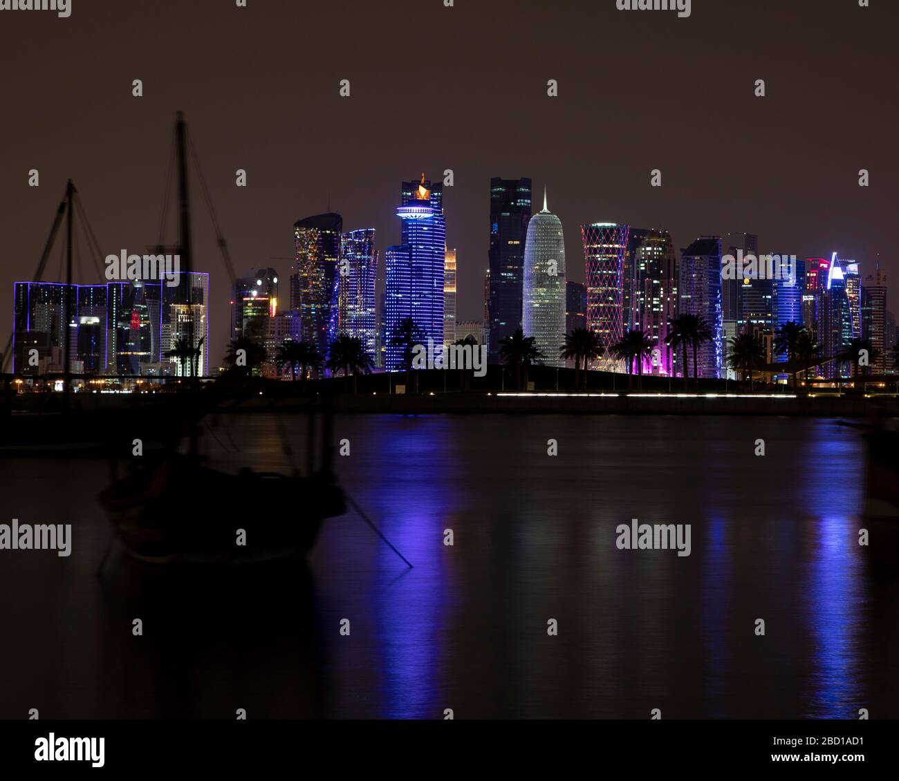 Doha night skyline hi-res stock photography and images - Alamy