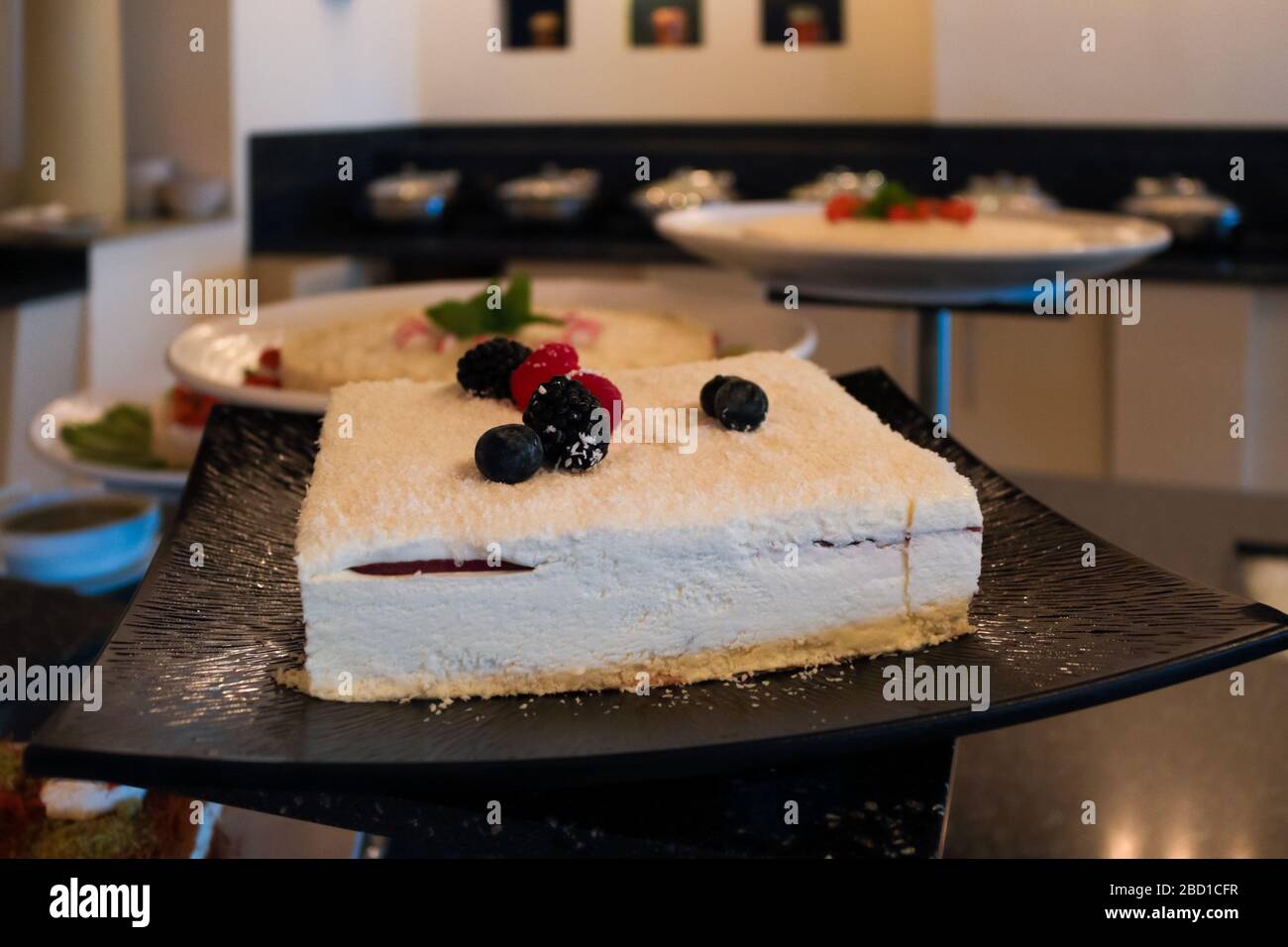 Lebanese cake hi-res stock photography and images - Alamy