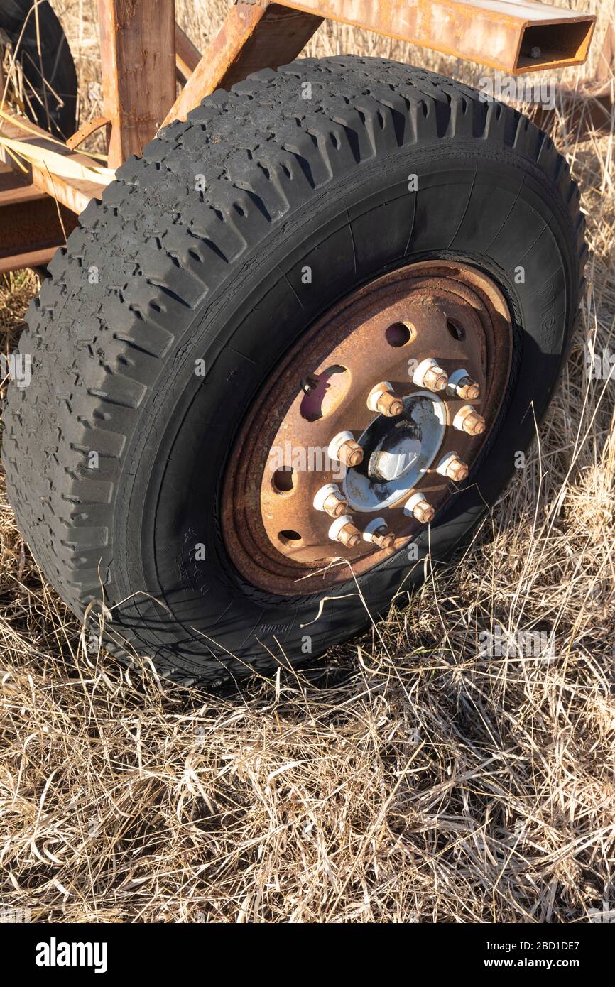 Old worn tire Stock Photo - Alamy
