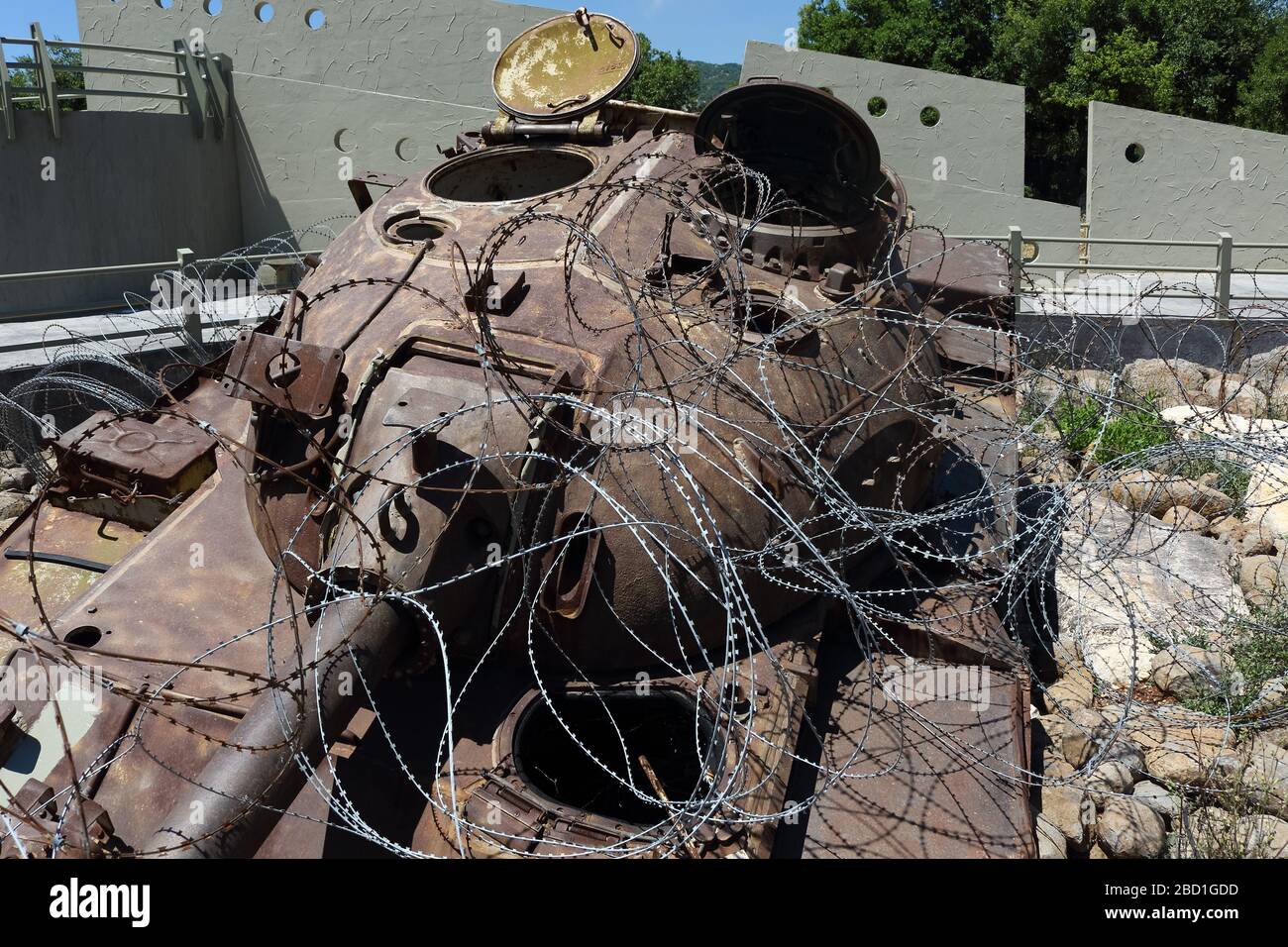 Lebanon war tank hi-res stock photography and images - Alamy